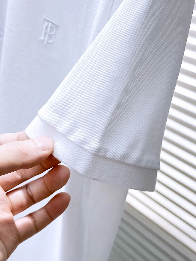 Low-cost Burberry T-Shirts