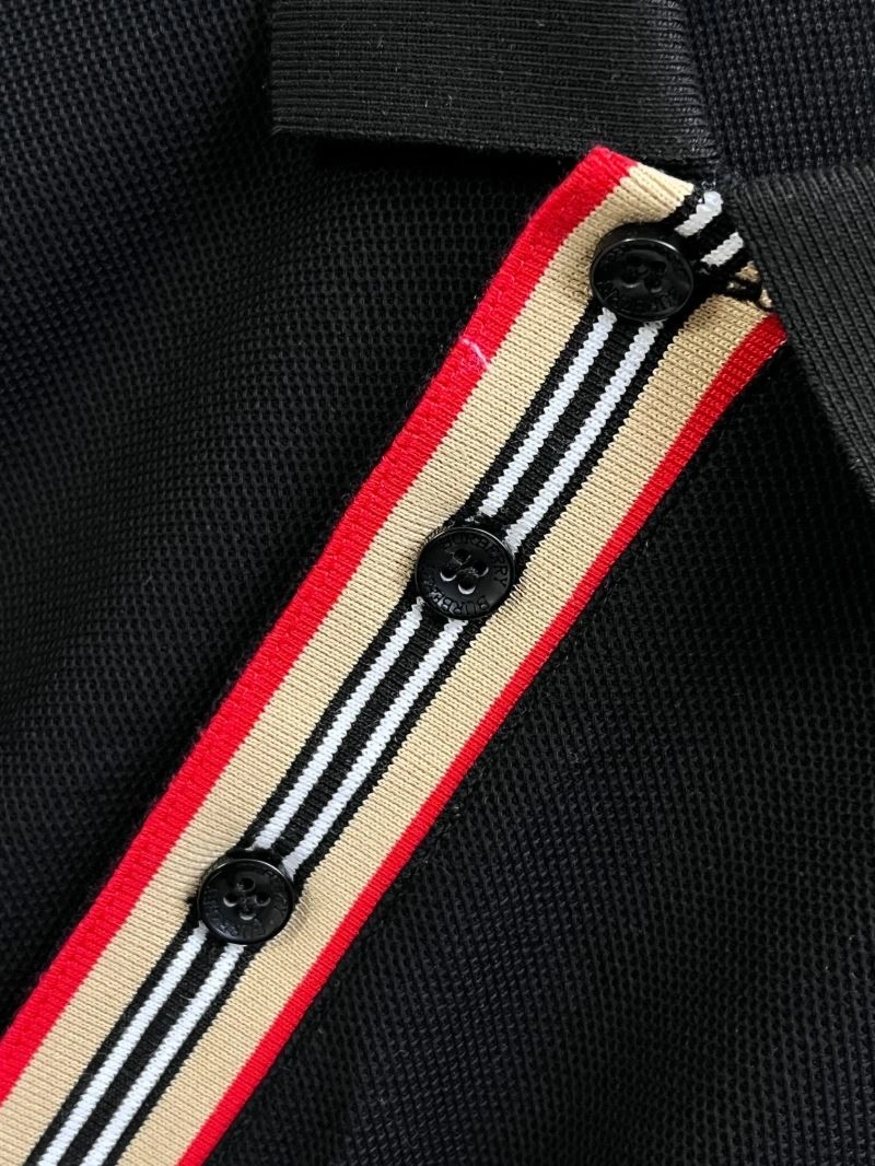 Low-cost Burberry T-Shirts