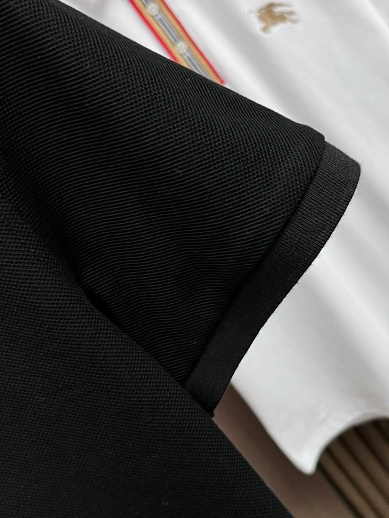 Low-cost Burberry T-Shirts