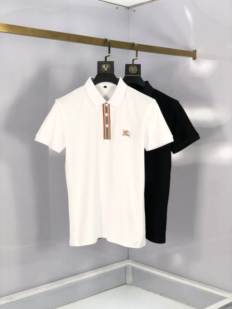 Accurate model Burberry T-Shirts