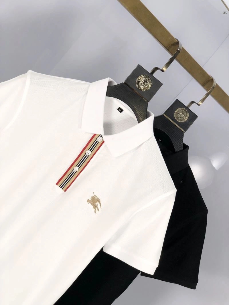 Accurate model Burberry T-Shirts