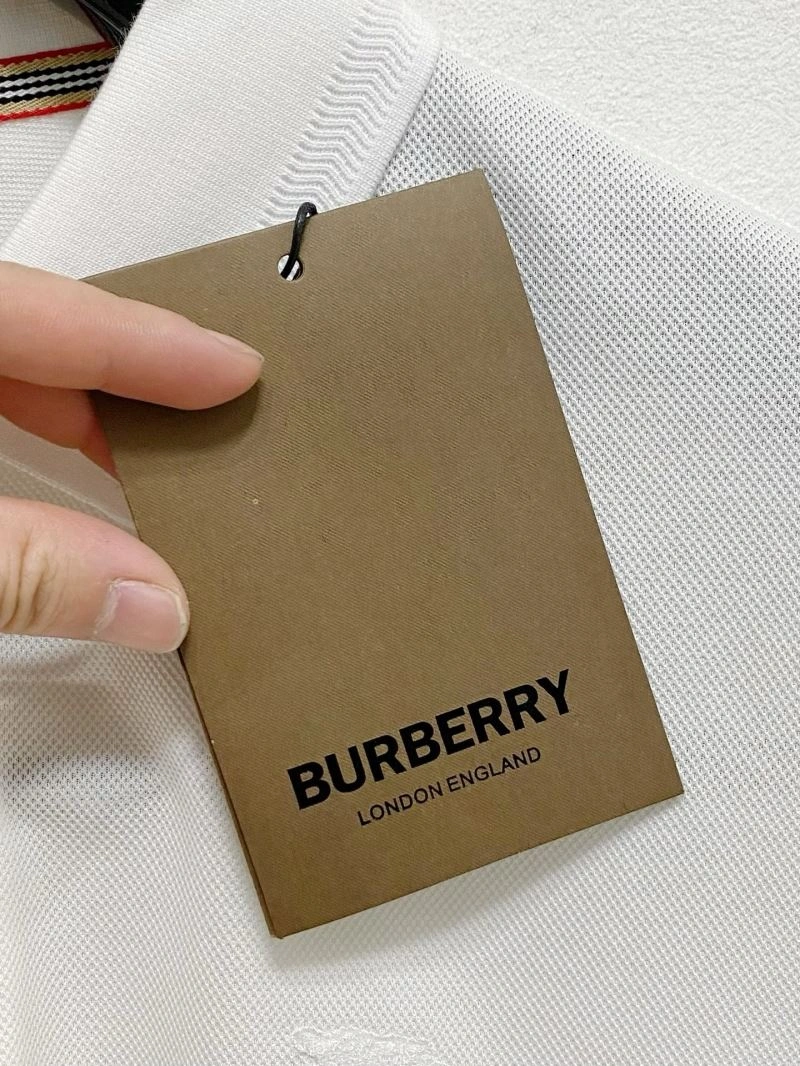 Low-cost Burberry T-Shirts