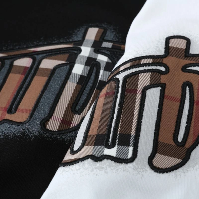 Accurate model Burberry T-Shirts