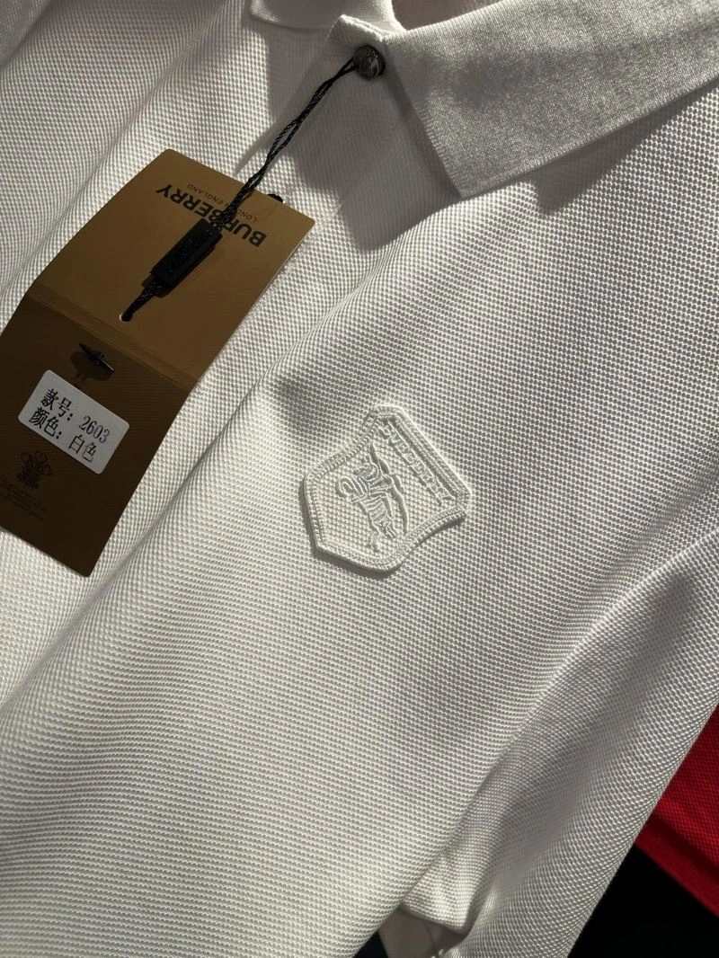 Top mirror Burberry T-Shirts