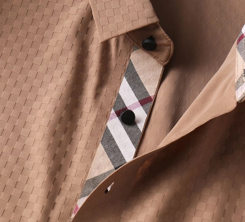 Low-cost Burberry T-Shirts