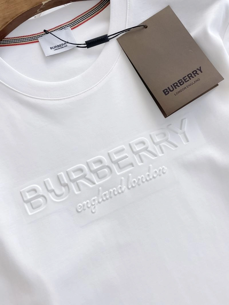 Low-cost Burberry T-Shirts