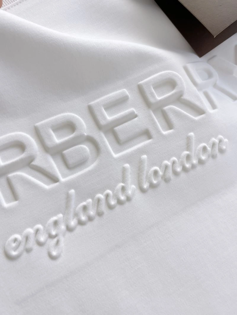 Low-cost Burberry T-Shirts