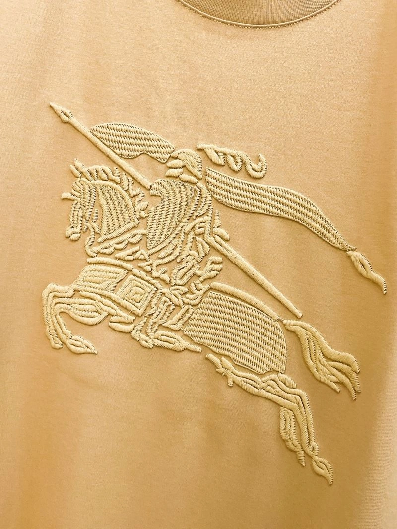 Top match Burberry T-Shirts