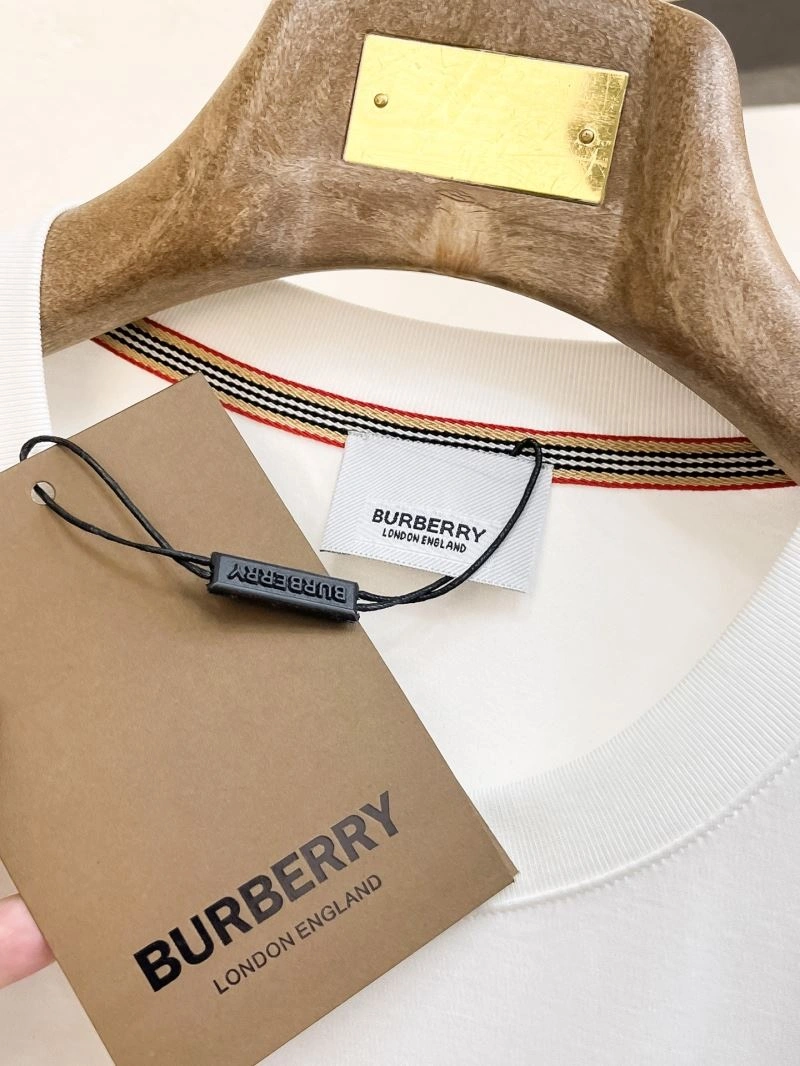 Low-cost Burberry T-Shirts