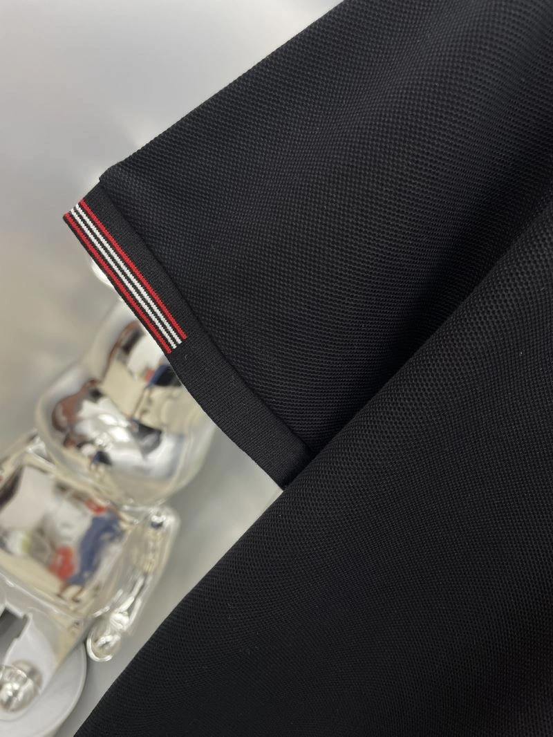 Low-cost Burberry T-Shirts