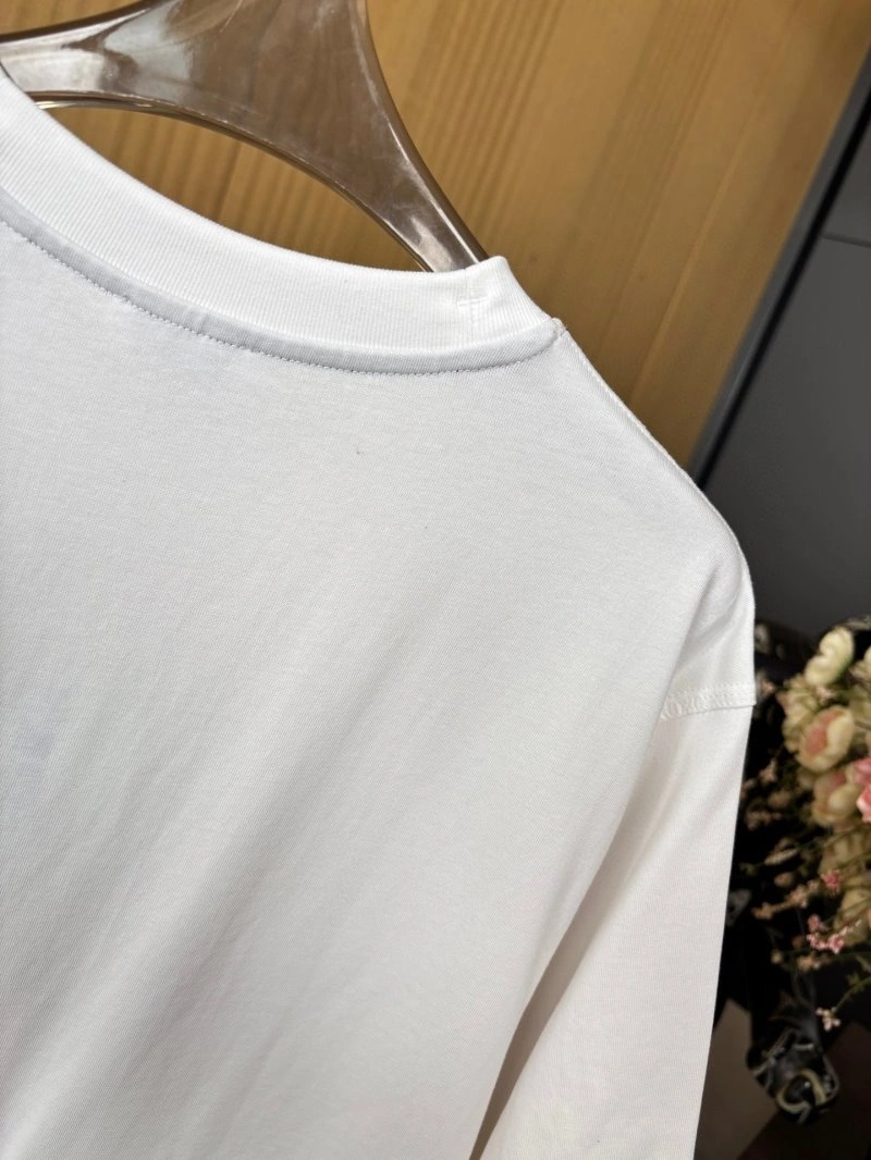 Inexpensive Burberry T-Shirts