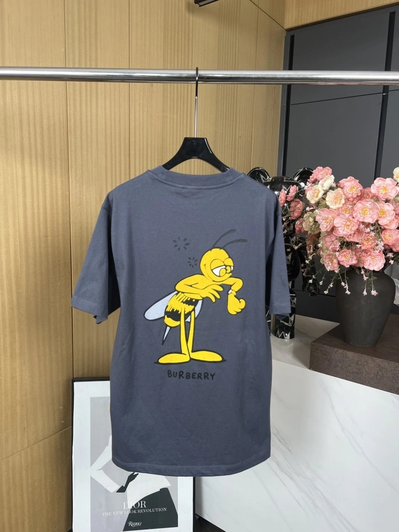 Low-cost Burberry T-Shirts