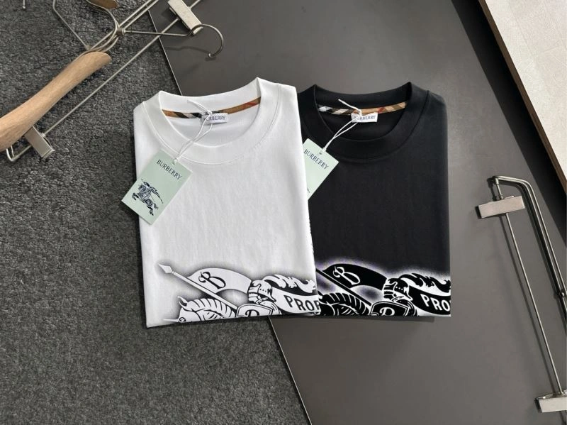 Top mirror Burberry T-Shirts