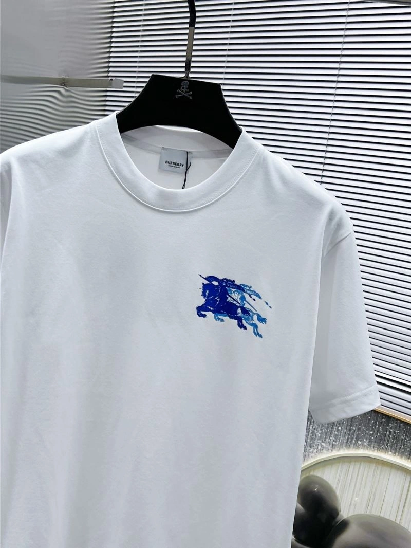 Low-cost Burberry T-Shirts