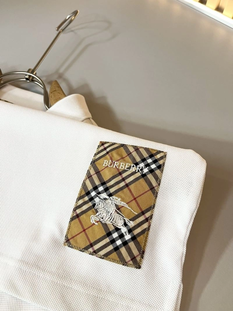 Low-cost Burberry T-Shirts