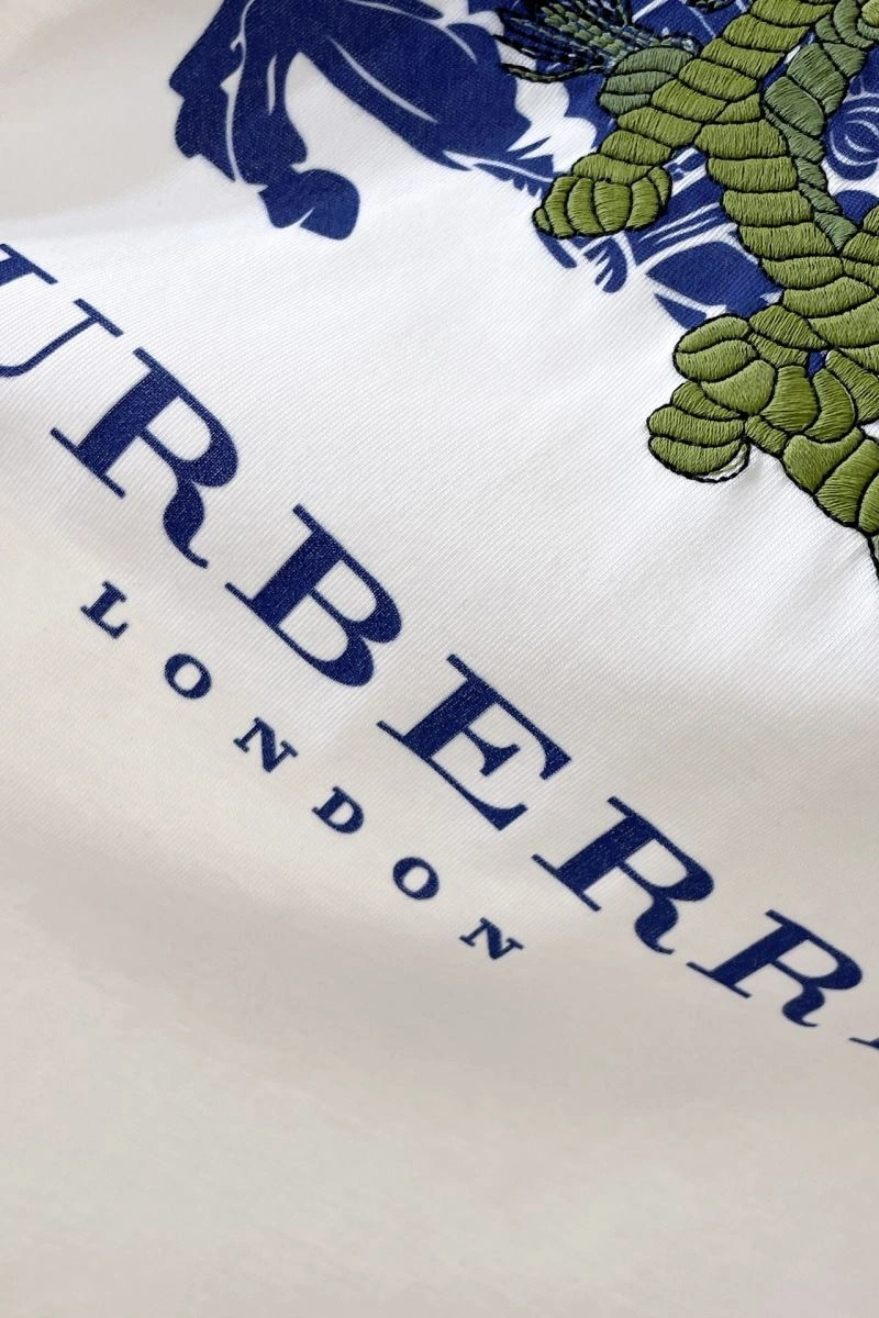 Exact replica Burberry T-Shirts
