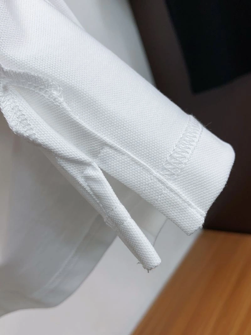 Low-cost Burberry T-Shirts