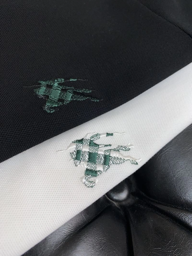 Low-cost Burberry T-Shirts
