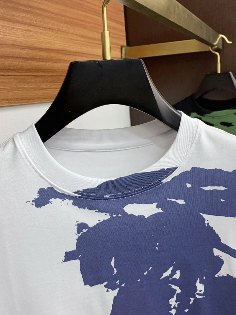 Inexpensive Burberry T-Shirts
