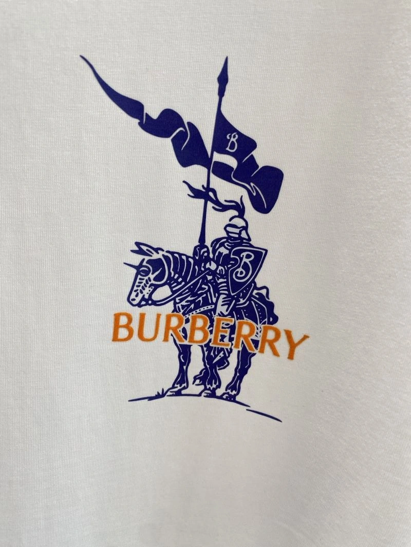 Accurate model Burberry T-Shirts