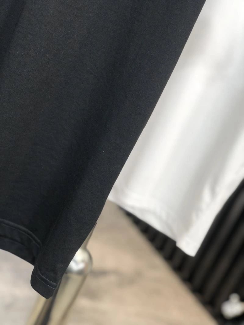 Indistinguishable Burberry T-Shirts