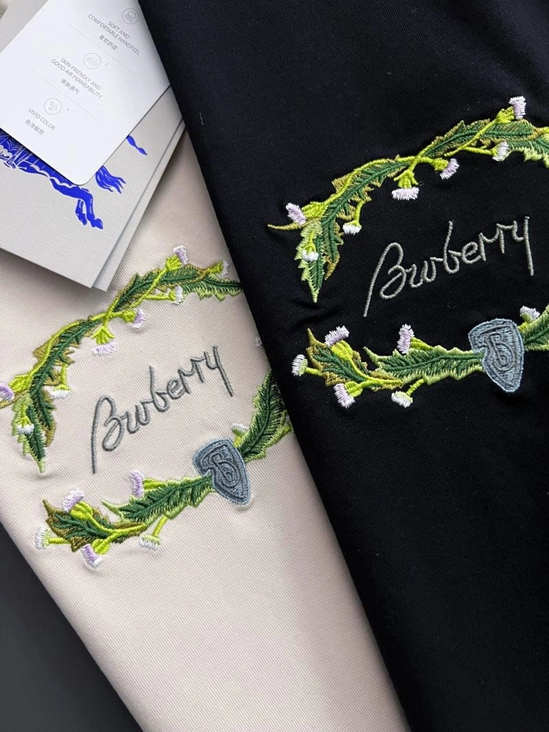 Factory-made Burberry T-Shirts
