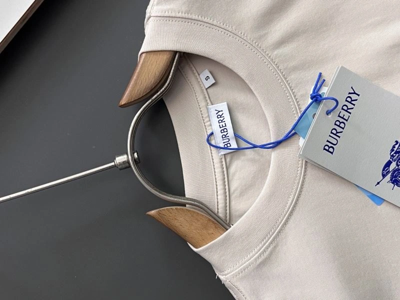 Factory-made Burberry T-Shirts