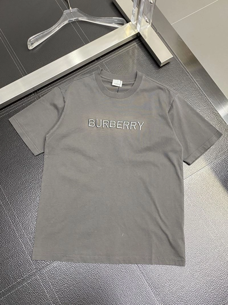Low-cost Burberry T-Shirts