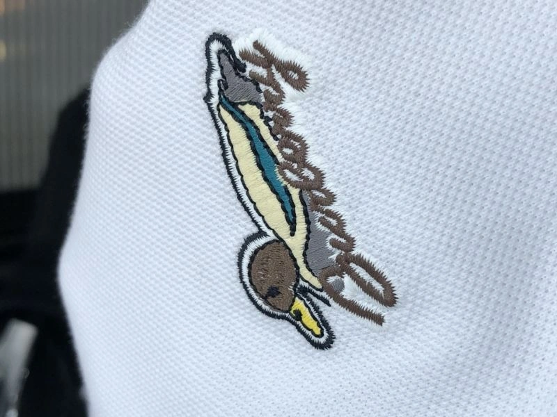 Accurate model Burberry T-Shirts