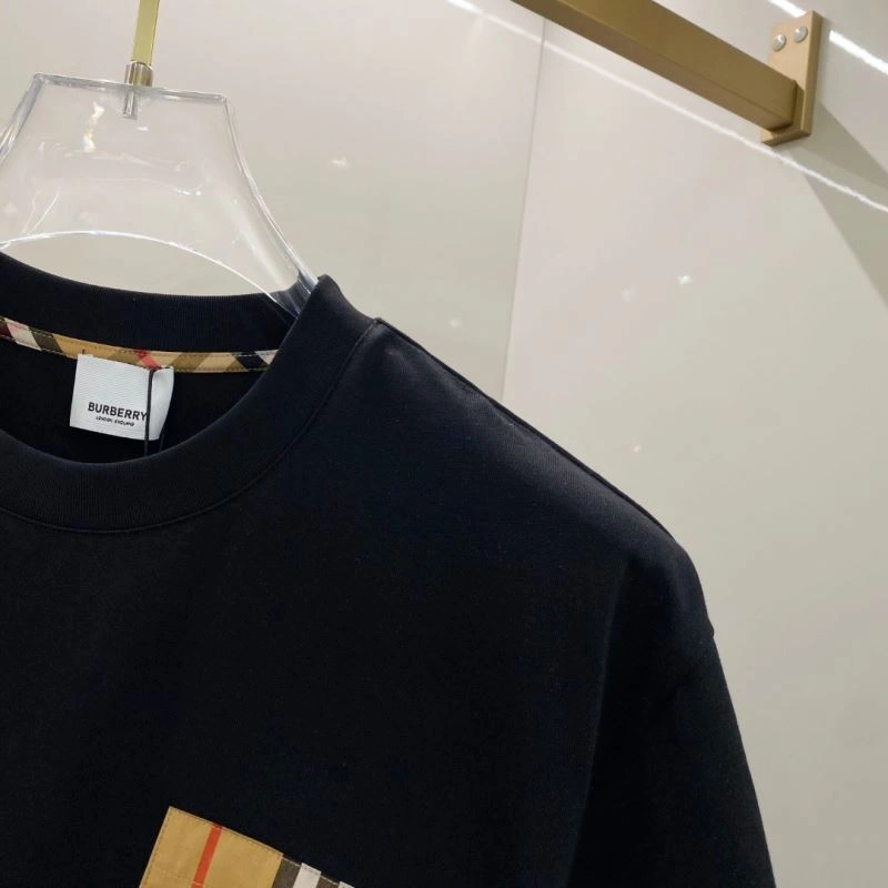 Indistinguishable Burberry T-Shirts