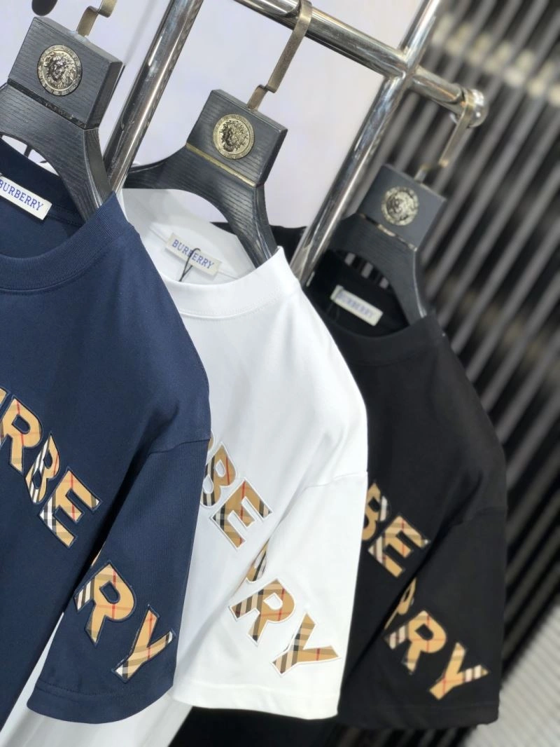 Factory-made Burberry T-Shirts