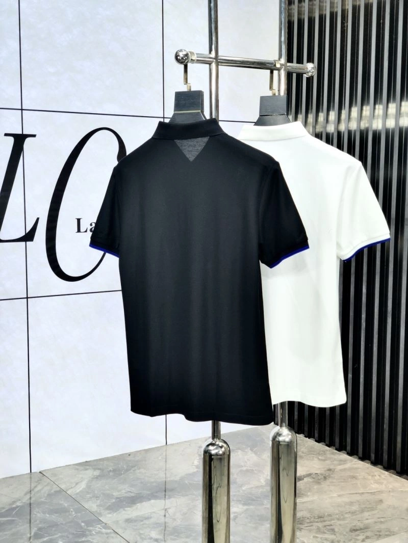 Indistinguishable Burberry T-Shirts