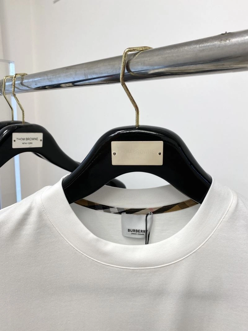 Indistinguishable Burberry T-Shirts