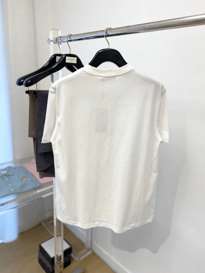 Indistinguishable Burberry T-Shirts