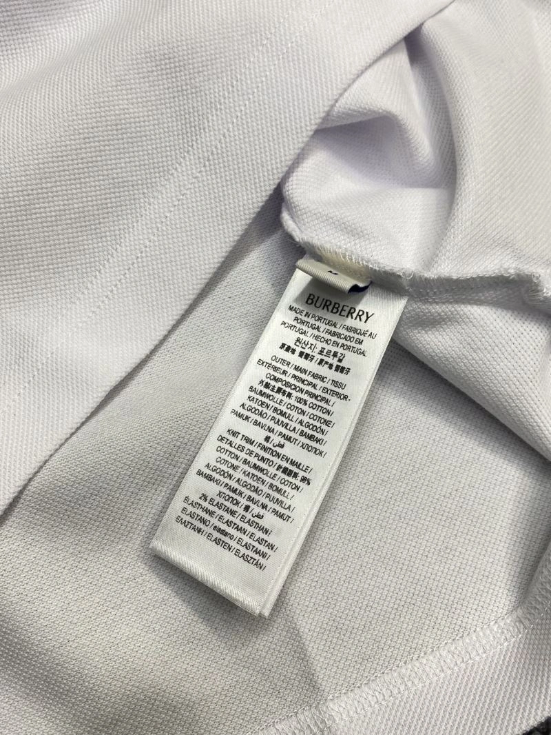 Accurate model Burberry T-Shirts