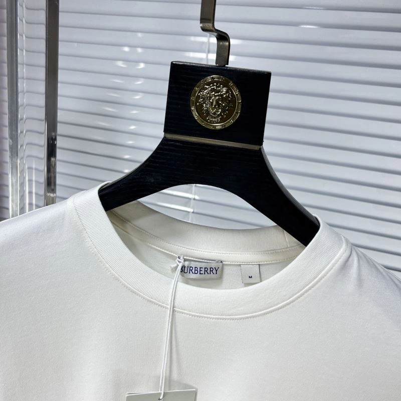 Factory-made Burberry T-Shirts