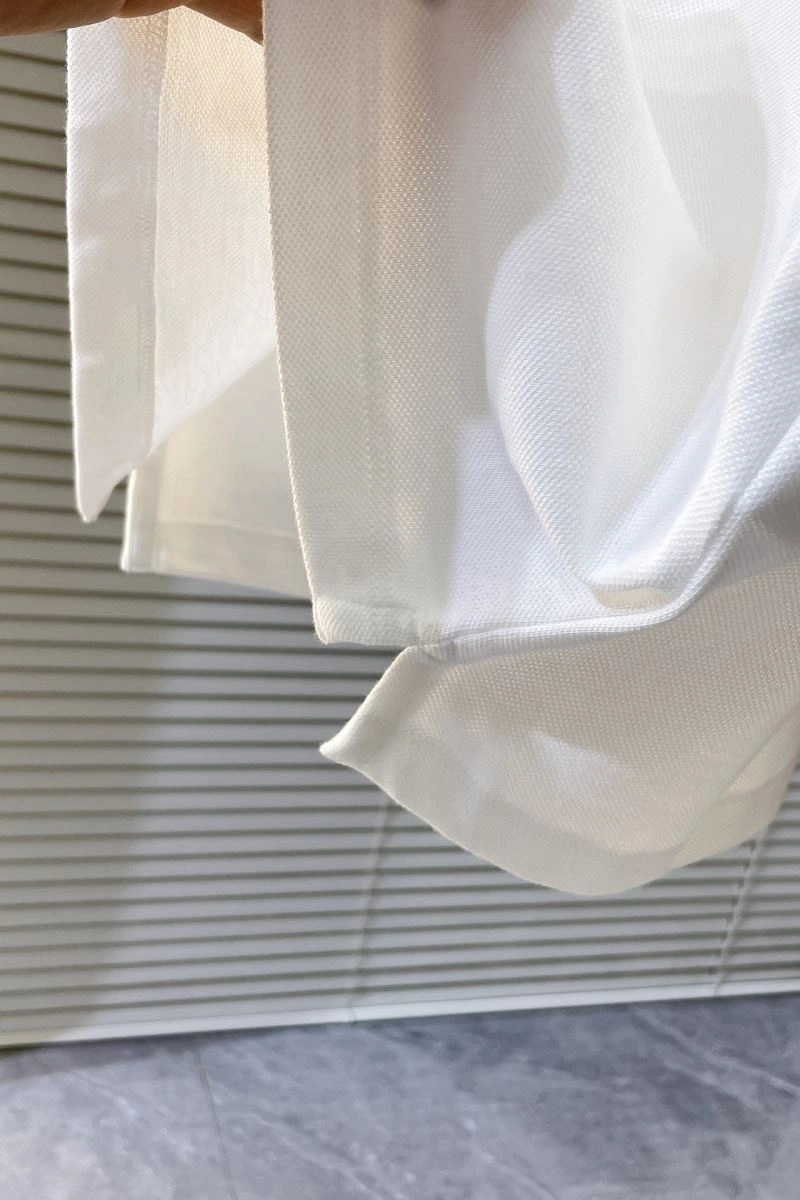 Low-cost Burberry T-Shirts