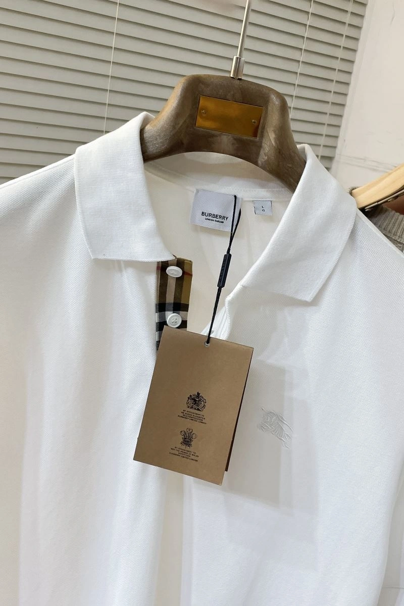 Low-cost Burberry T-Shirts