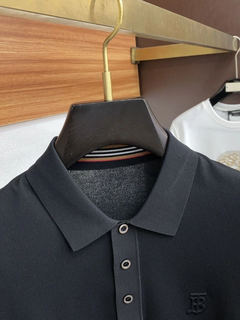 Accurate model Burberry T-Shirts