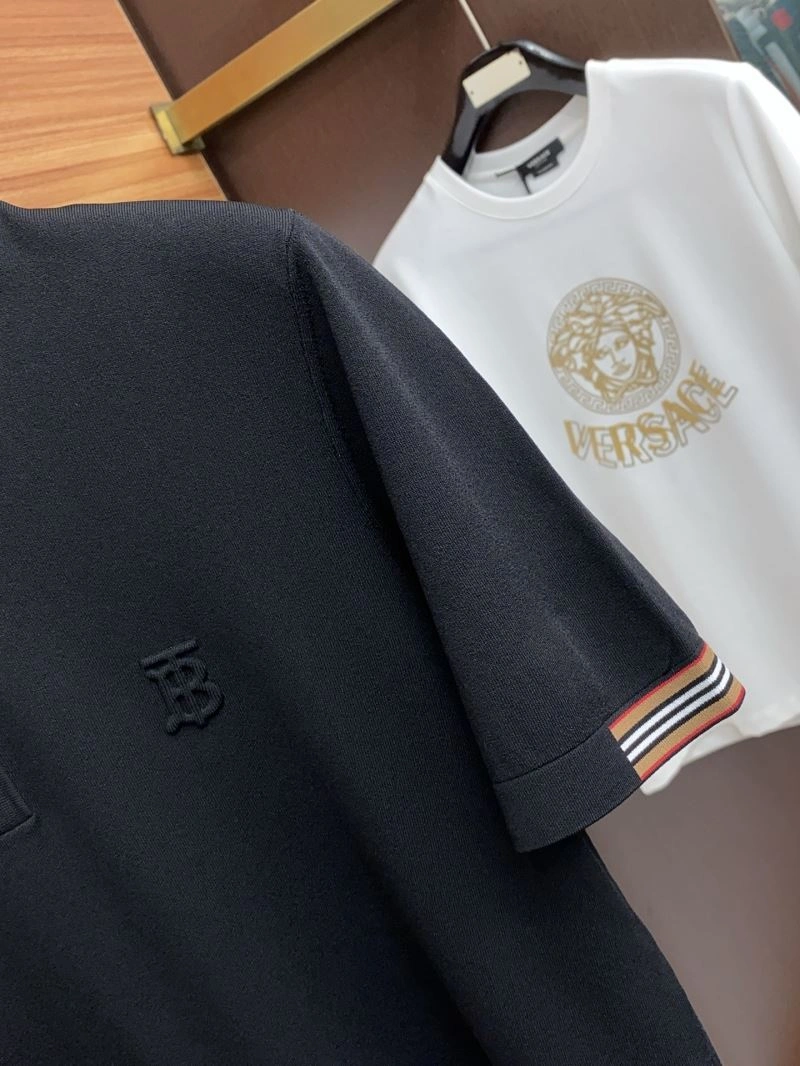 Accurate model Burberry T-Shirts