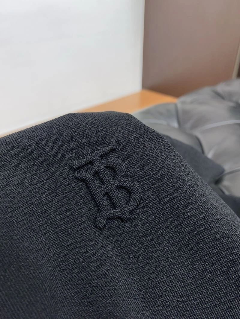 Accurate model Burberry T-Shirts