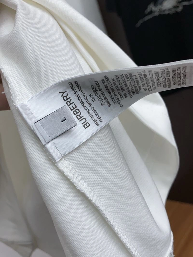 Factory-made Burberry T-Shirts