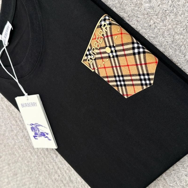 Low-cost Burberry T-Shirts