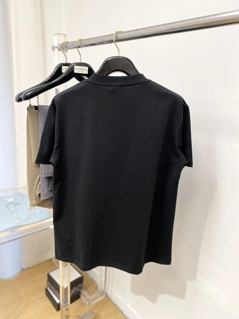 Indistinguishable Burberry T-Shirts