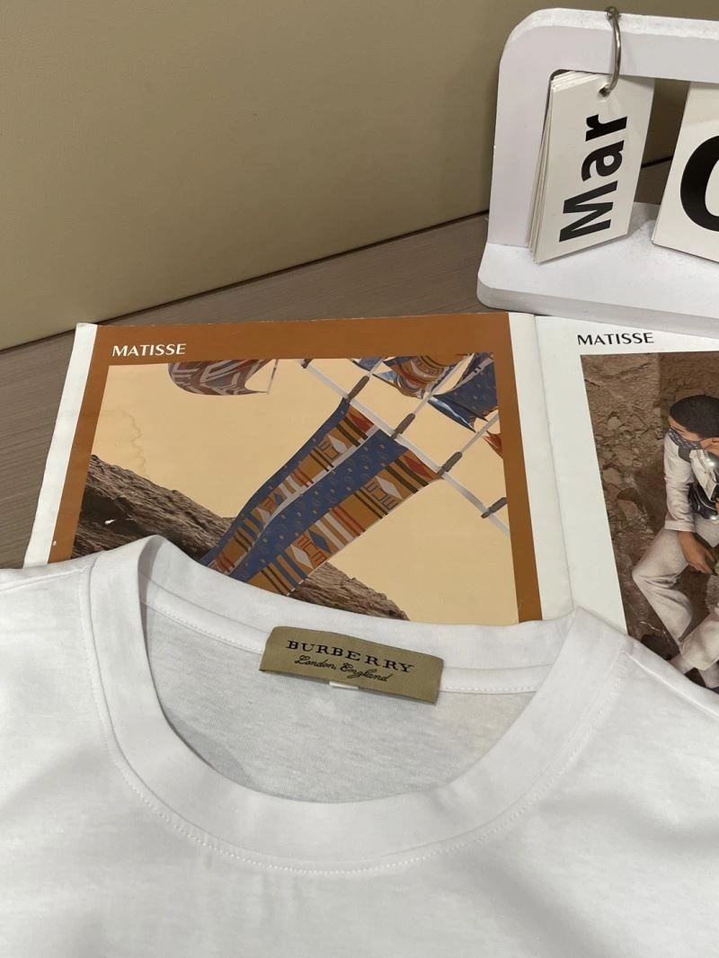 Inexpensive Burberry T-Shirts