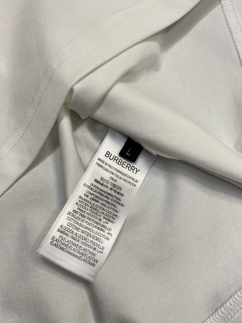 Indistinguishable Burberry T-Shirts
