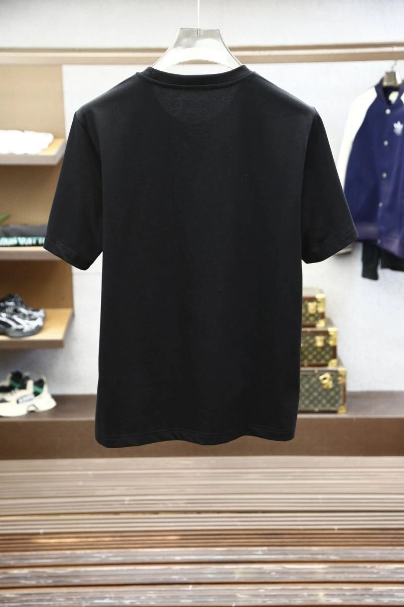Indistinguishable Burberry T-Shirts