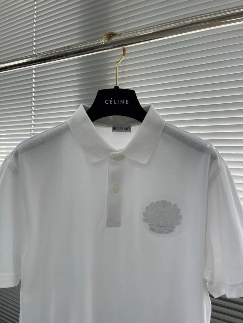 Accurate model Burberry T-Shirts