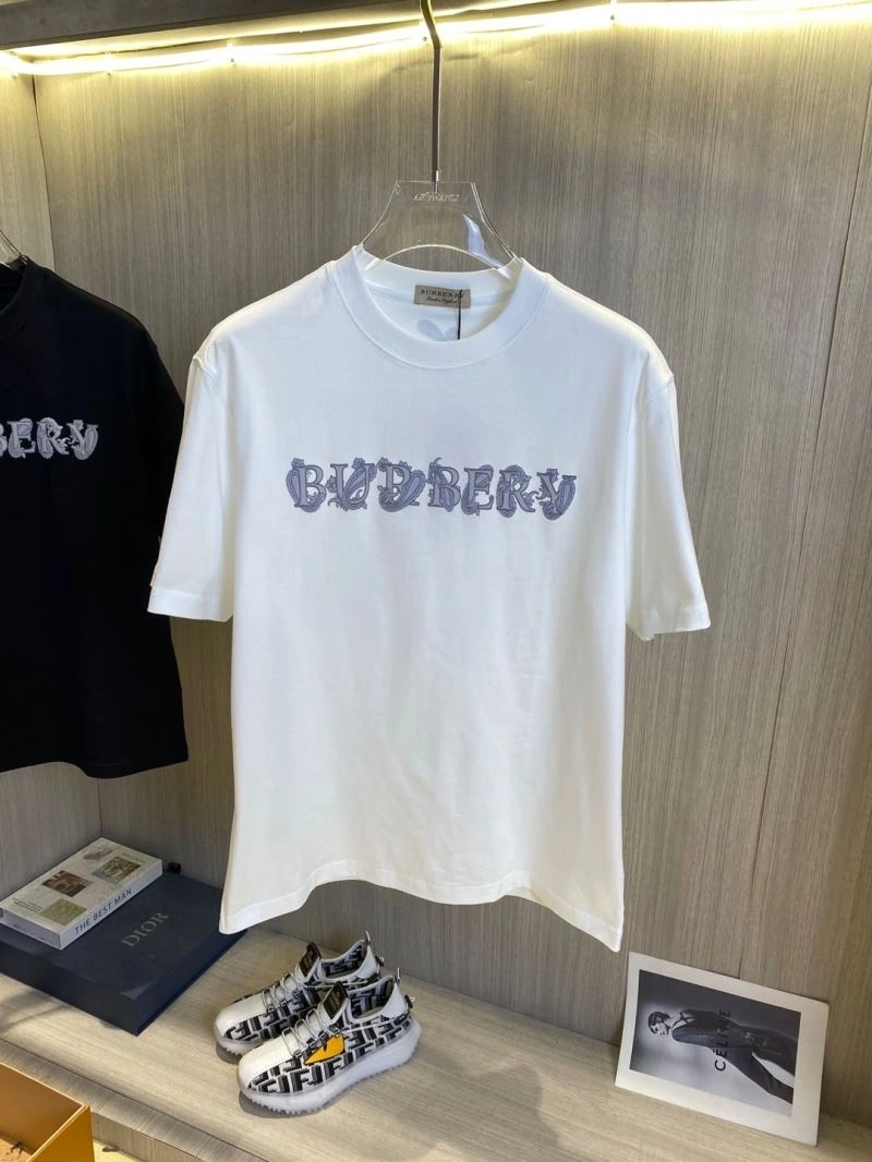 Indistinguishable Burberry T-Shirts
