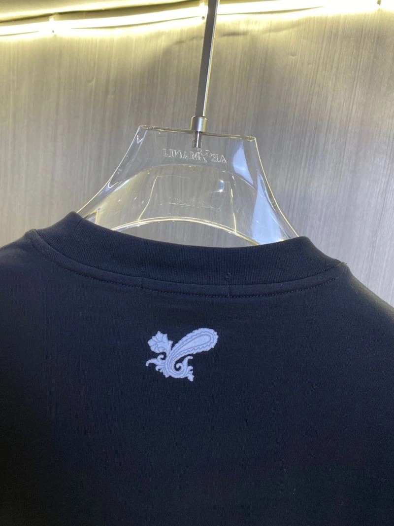 Indistinguishable Burberry T-Shirts